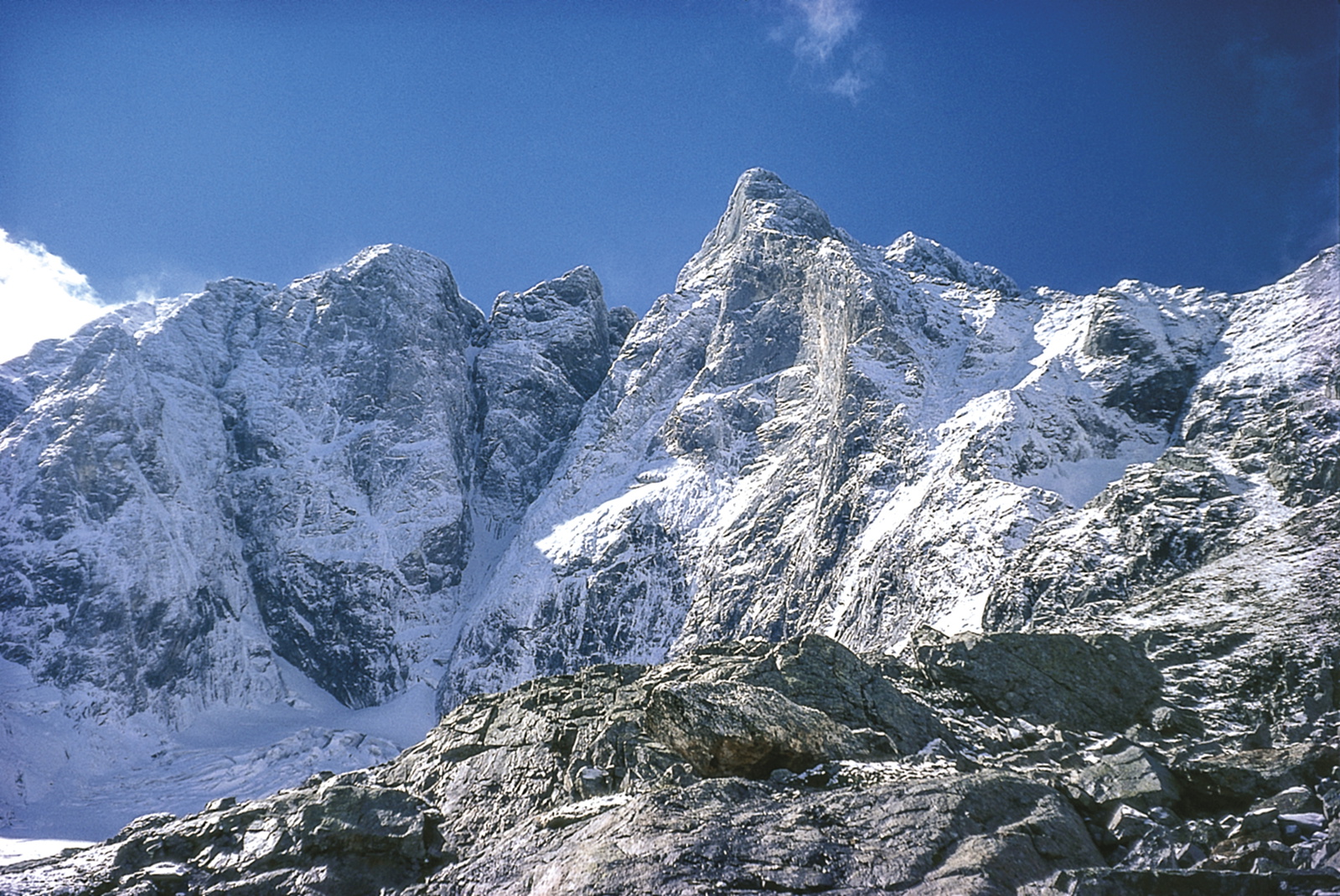 Walks and Climbs in the Pyrenees | France, Spain &… | Cicerone Press