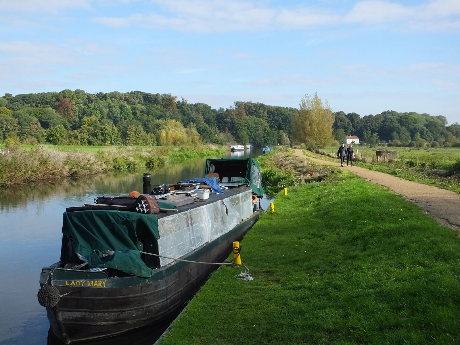 Lea Valley Walk Hiking Guide – Luton to London |… | Cicerone Press